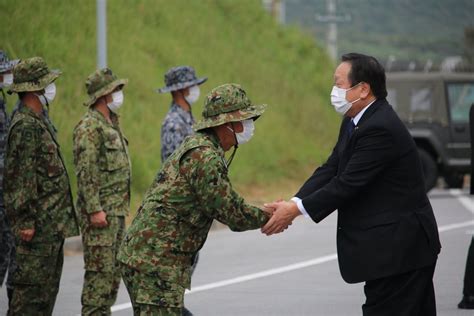 陸上自衛隊西部方面隊 on Twitter 9月21日水浜田防衛大臣による 与那国 駐屯地の視察を受けました西部方面総監からの
