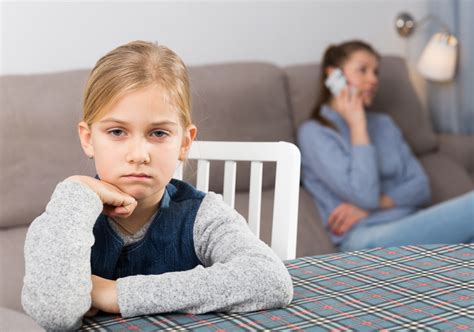 Синдромът на „мъртвата майка“ Новите родители