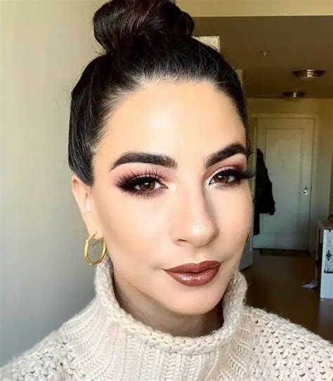 10 Flattering Eye Makeup For Dark Brown Eyes Sheideas