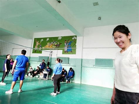 ӨМ НОМГОН СУМ Эх орончдын баярт зориулсан Гар бөмбөгийн тэмцээн