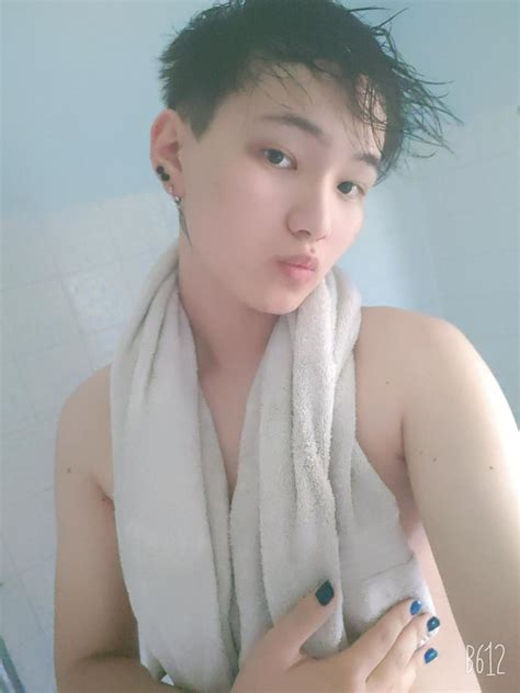 Self Fresh Out The Shower R Asianladyboners