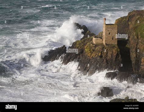 Cornish Winding Engine House High Resolution Stock Photography And Images Alamy