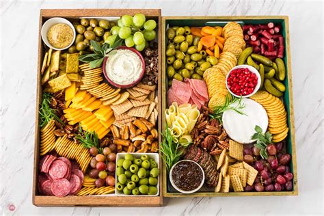 Cheese And Cracker Platter
