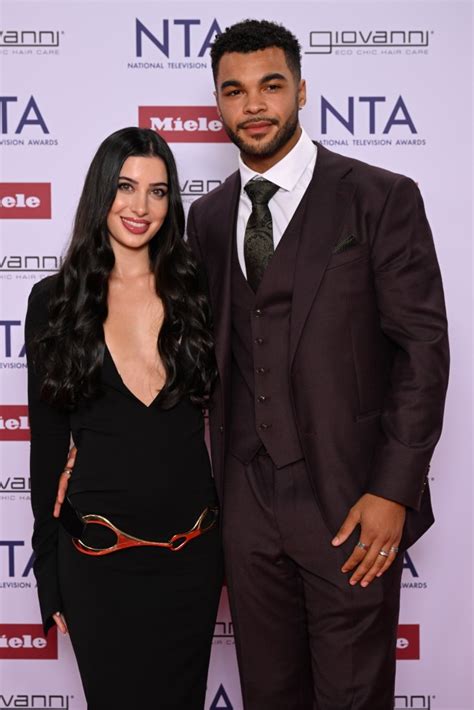 Love Islands Yasmin In Talks For Huge Reality Show After Split From
