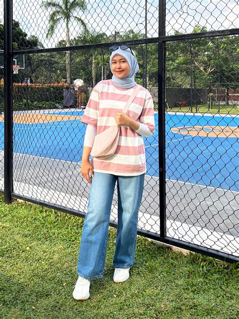 ดูไอเดียสไตล์การแต่งตัวสำหรับ「กางเกง ผ้าสเวต ความยาวปกติ 65 67 Cm 、เสื้อยืด Supima Cotton คอ