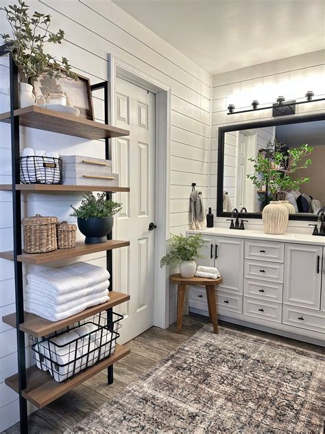 20 Smart Jack And Jill Bathroom Ideas That Still Look Chic Artofit