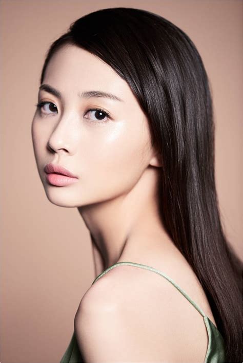 感謝大師們的巧手，讓yu 劉庭妤在上海持續發光發熱。 曼妙的身姿 Storm Model 風暴國際 Facebook