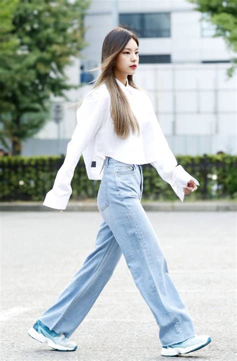 10 Times Itzys Yeji Was A Fashion Queen In Her Casual Outfits Koreaboo