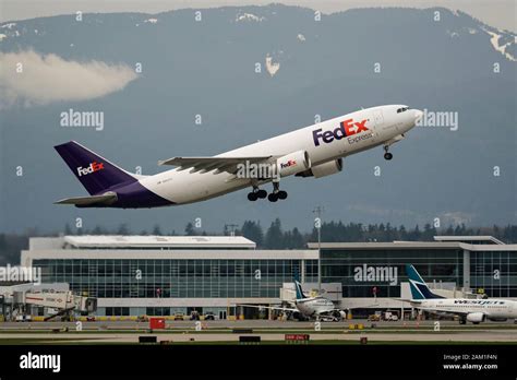 Fedex Express Plane