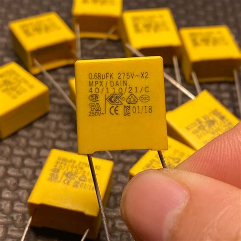 Gold Capacitor Capacitor 0 68uf 275v With Non Polarized Filter Capacitor Shopee Malaysia