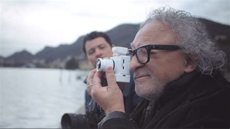 The Worlds Smallest Mirrorless Camera Is Being…