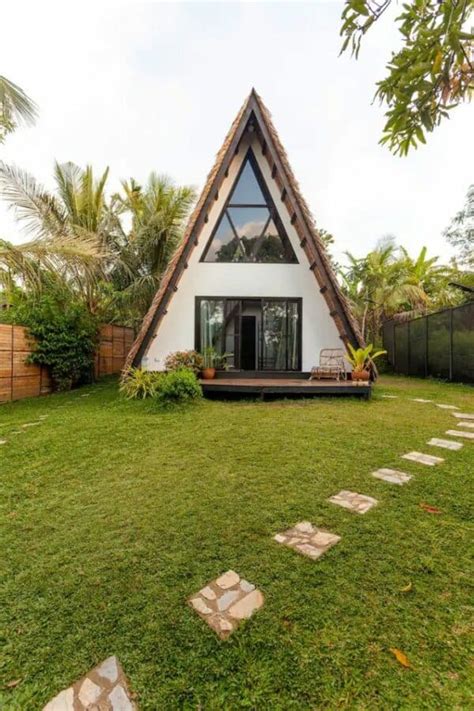 31 ไอเดียแบบบ้านทรงเอเฟรม กะทัดรัดน่าอยู่