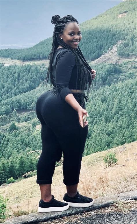 Isenako Curvy Instagram Model From South Africa Modelpodiums