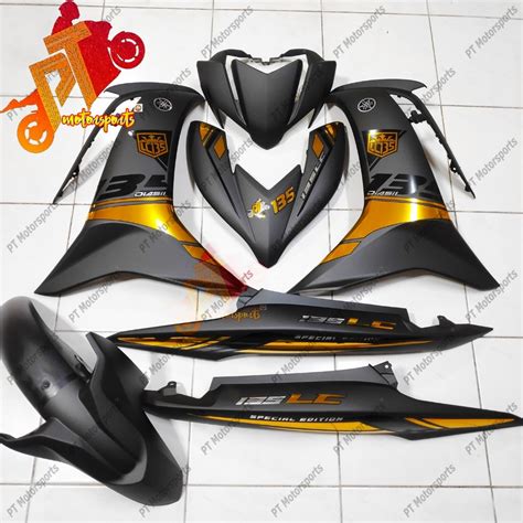 Yamaha Lc V8 Lc 135 Fi Coverset Bodyset Matt Black Sticker Black Gold Chrome Shopee Malaysia