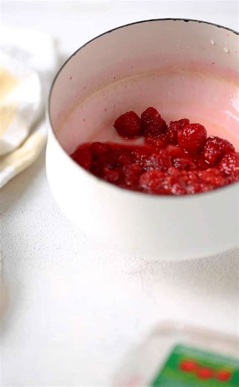 Easy Seedless Raspberry Sauce Fresh Flavorful