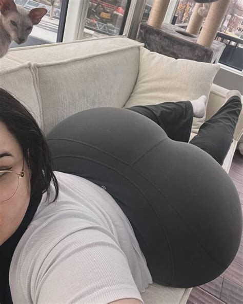 Thicc Woman 2 By Sixpennyox On Deviantart