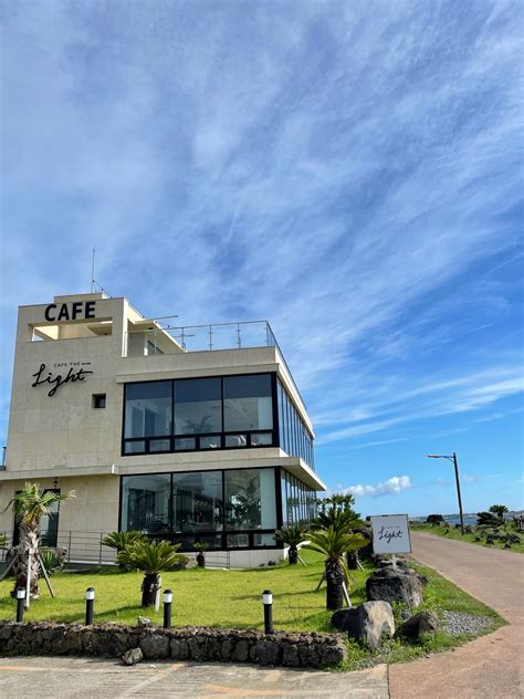 카페더라이트 음식점 정보와 주변 관광 명소 및 근처 맛집 여행 정보