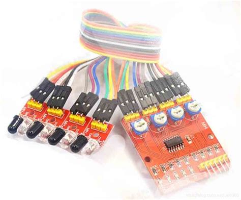 基于51单片机的四路红外传感器的循迹小车四个电机红外寻迹 Csdn博客