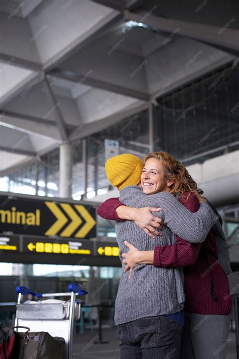 Premium Photo Long Distance Relationship Couple Meeting After Long Time