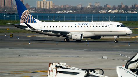 United Places Huge Order With Boeing To Replace Aging Planes