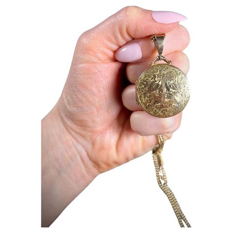 9ct Gold Antique Locket For Sale At 1stdibs 9ct Gold Locket