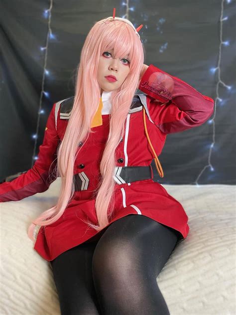 Zero Two By JennaxCakes Scrolller