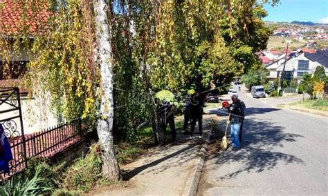 ЧИСТЕЊЕ И УРЕДУВАЊЕ НА ЈАВНО ПРОМЕТНИТЕ ПОВРШИНИ ВО КОЧАНИ Комарец