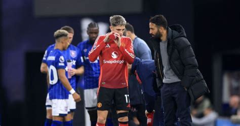 “도대체 잘하는게 뭐냐”→‘호날두 팬보이향해 냉정한 평가 날린 레전드…“epl 성공 원한다면 더 열심히 해야 한다”→‘사사건건 불평불만도 지적