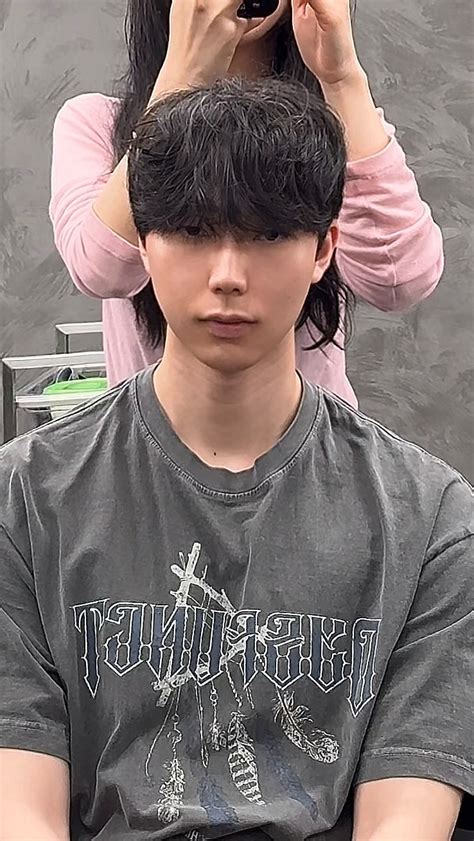 광주 남자머리 맨포트 점장 봄 아이롱펌 볼륨매직 시스루펌 쉐도우펌 다운펌 전문 남자머리추천 ⠀ ⠀ 머리 기르는 과정도 트렌디하게 ⠀ ⠀ 얇고 가라앉는 모발에