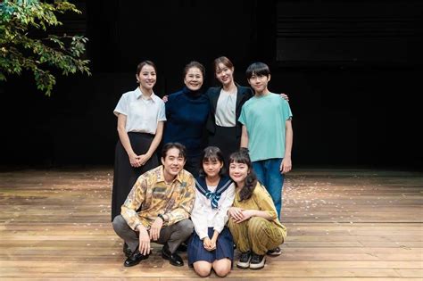 イム・スヒャンさんのインスタグラム写真 イム・スヒャンinstagram「 초연 어제 막공을 올렸다 나의 첫 연극을 이렇게 좋은 작품 이렇게 좋은 제작진 그리고 이렇게