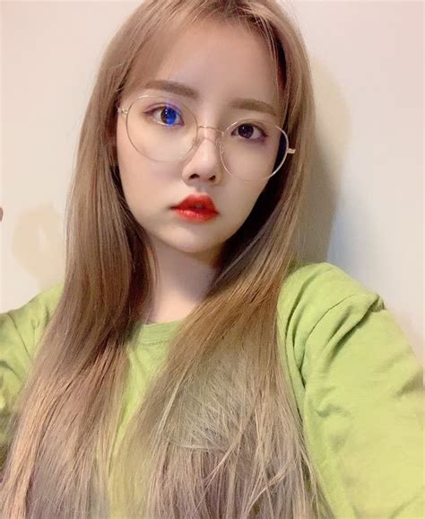 [ 아랑] 다들 열심히 추리해보세여 잼써따 뿌이뿌이뿌이앱 🏻 ⠀⠀⠀⠀⠀⠀⠀⠀⠀⠀⠀⠀⠀⠀⠀⠀⠀ 핑크판타지 Pinkfantasy