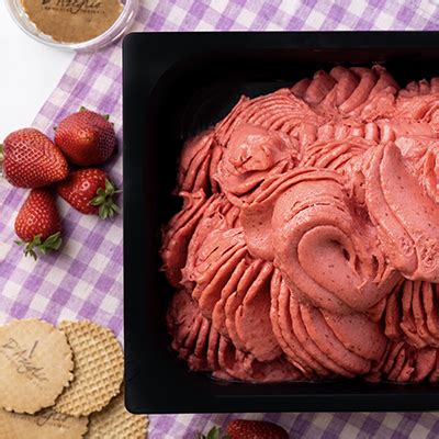 Gelato Gusto Fragola Cremeria Dazeglio Bologna