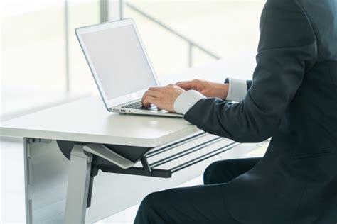 【今更】 Bash と Zsh の違いについて網羅的にメモ Lazy Developer