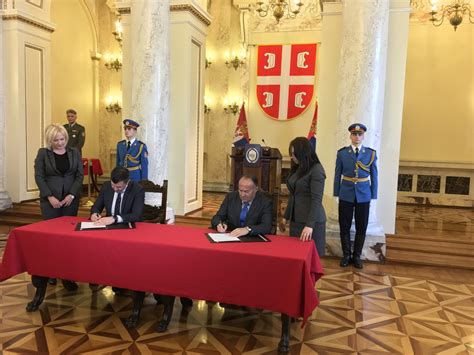 Дуално образовање за потребе Војске Србије Министарство просвете науке и технолошког развоја