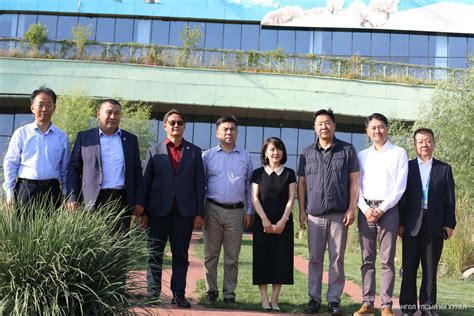 Үйлдвэржилтийн бодлогын байнгын хорооны гишүүд Хөх хотын хөдөө аж ахуйн үйлдвэрүүдтэй танилцлаа