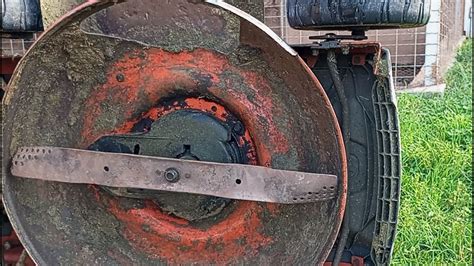 Mastorakos ΤΡΟΧΙΣΜΑ Η΄ ΑΛΛΑΓΗ ΤΗΣ ΛΑΜΑΣ ΚΟΠΗΣ ΧΛΟΟΚΟΠΤΙΚΟΥ ΜΗΧΑΝΗΣ ΓΙΑ ΓΚΑΖΟΝ Youtube