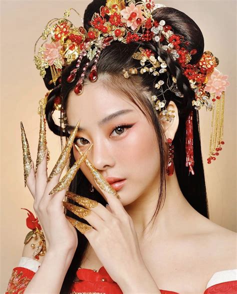 Happy Chinese New Year 2020 New Years Makeup Geisha Makeup Chinese