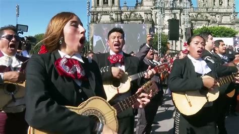 Nunca Se Viu Tanto Mariachi Junto Mais De Mil Músicos Tocam Juntos Na