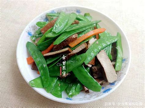 春天这蔬菜正鲜嫩与香干炒一炒清淡爽口一碟不够吃 膳食养生频道 东方养生