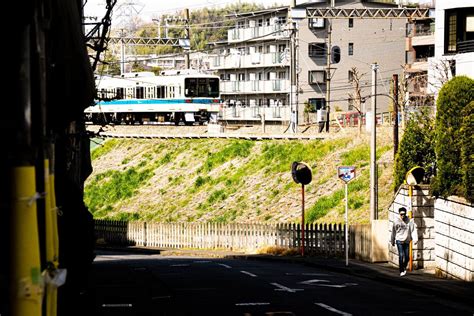 小田急線のある風景 GANREF