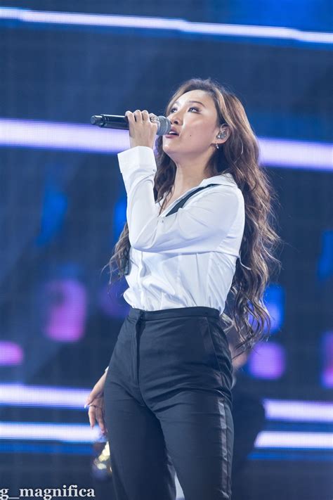 Pin By Lulamulala On Mamamoo Hwasa Mamamoo Hwasa Korean Girl