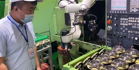 Loading And Unloading Of Cnc Machine Tools By Cr Cobots Howtorobot