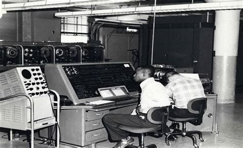 Is UNIVAC Full Form In Computer In Hindi