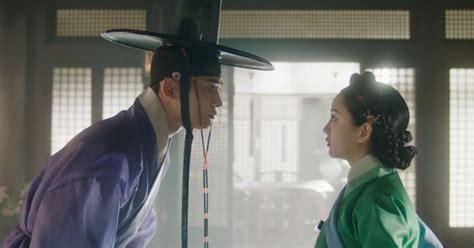 Rowoon Cho Yi Hyun Lệch Nhau Gần 30cm Khiến Netizen Thích Thú