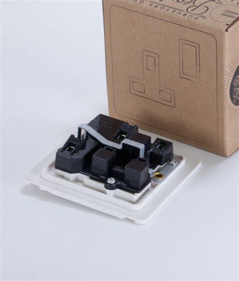 White Single Plug Socket 1 Gang With Black Or White Inserts
