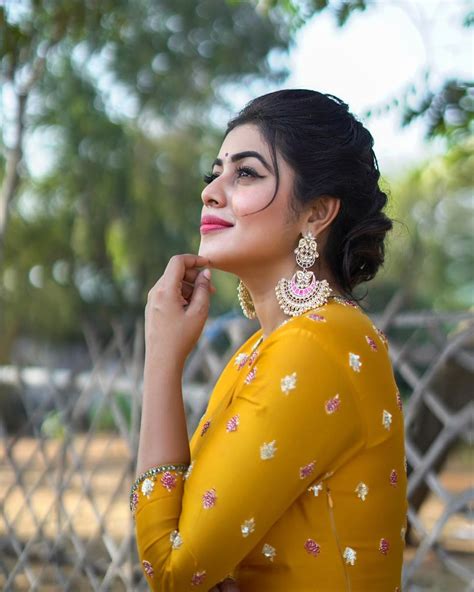 Shamna Kasim Photoshoot Stills South Indian Actress
