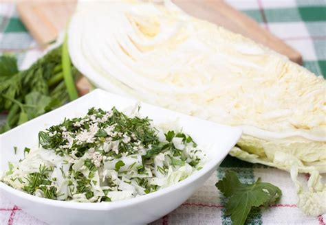 Premium Photo Easy Cabbage Salad With Sesame Seeds