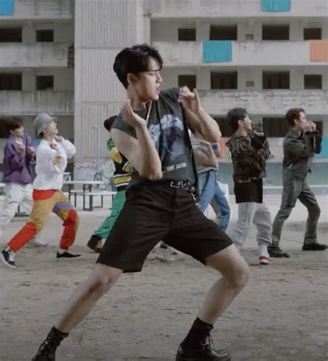 Pin By Luhcax On Mingyu Svt Mingyu Style Fashion