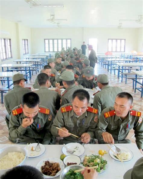 寮國軍隊女炮兵日常生活訓練剪影 每日頭條
