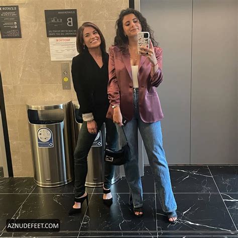 Alexa Albanese Feet Aznudefeet